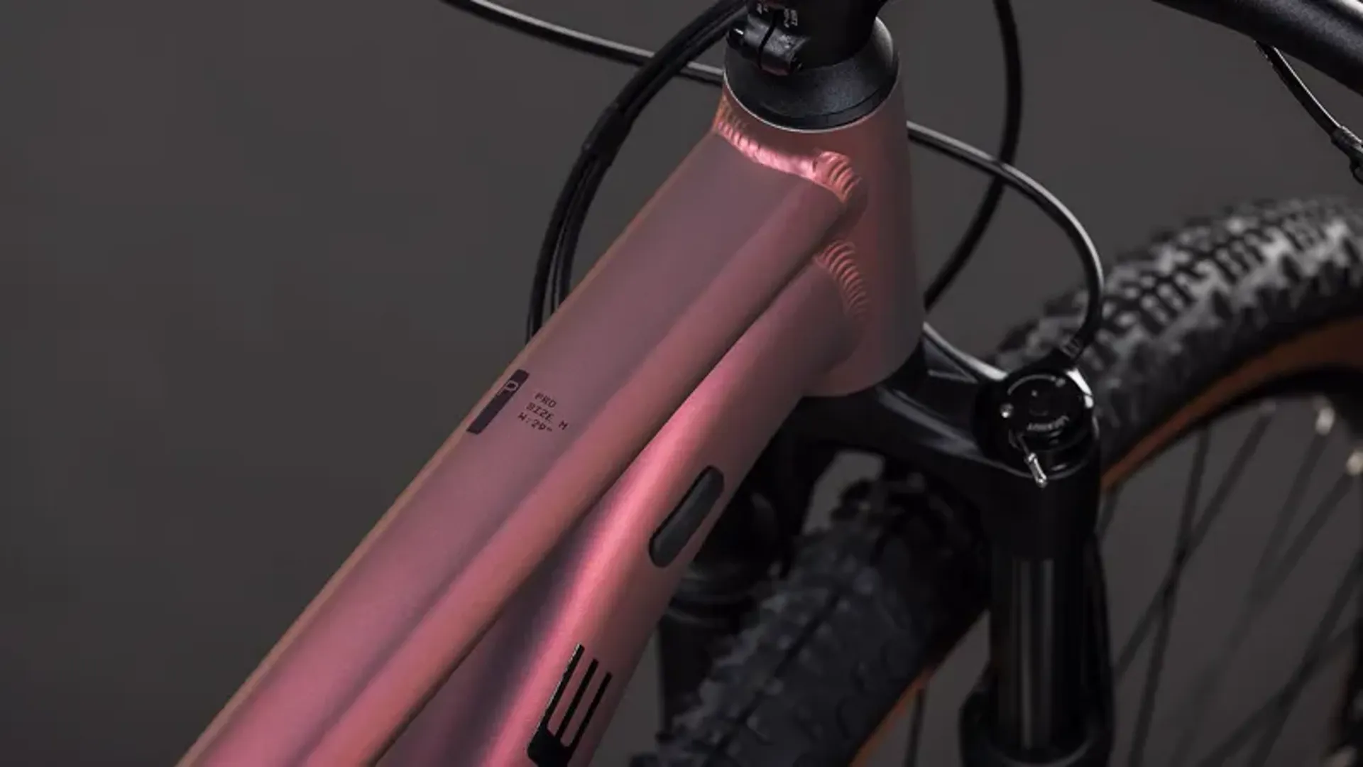 Cube Reaction Pro Mountain Bike In Shift Blush/Black